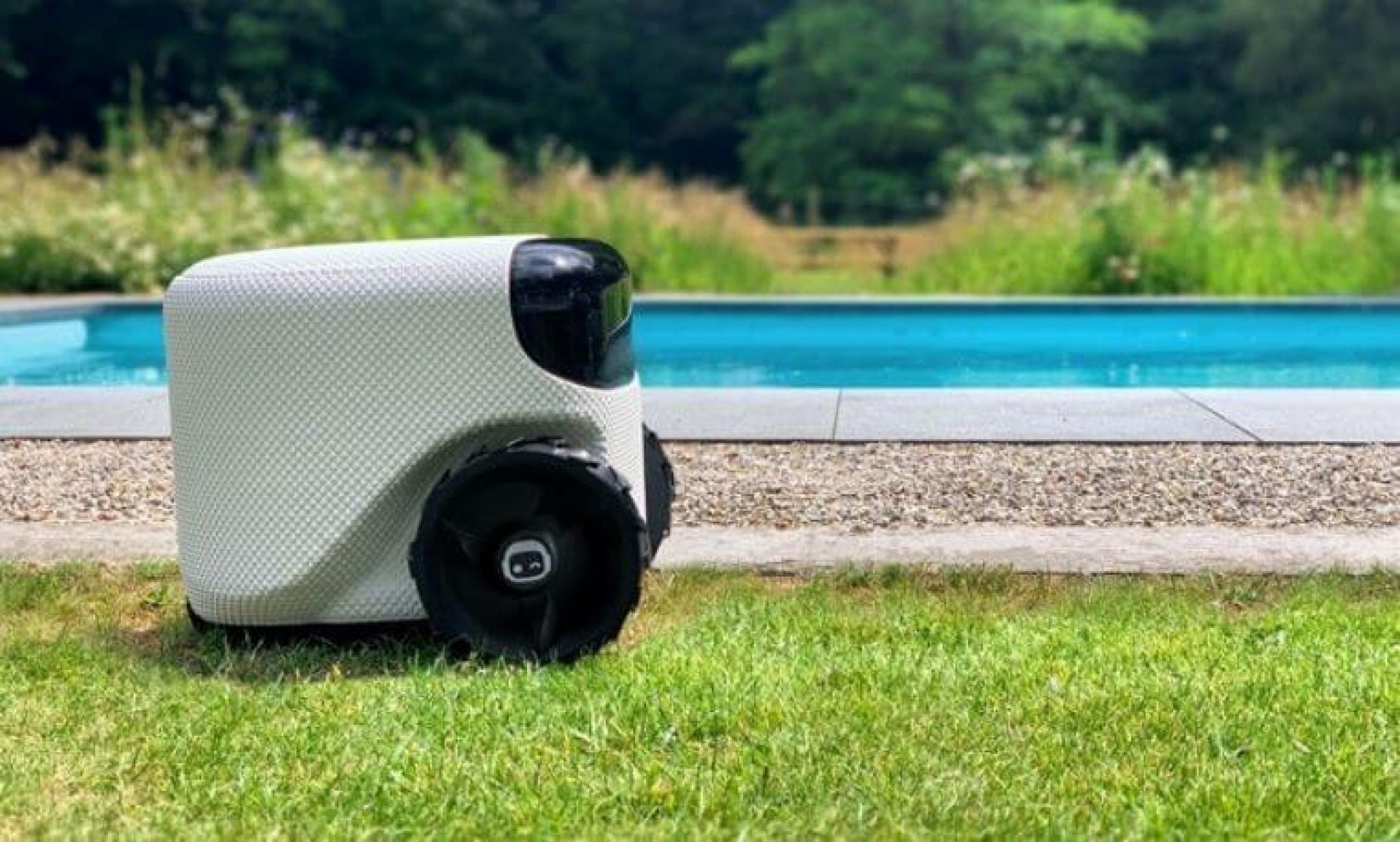 Toadi The Autonomous Lawn Mower Robot The Foyager